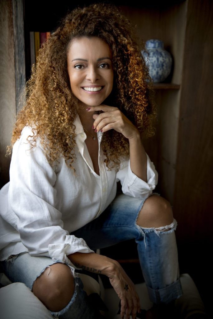 Carla Moraes assume diretoria de e-commerce da Avon Brasil – Revista ...