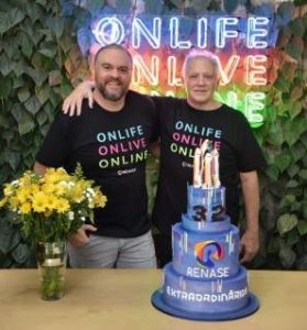 Renase completa 32 anos em um dos melhores momentos de sua história ...