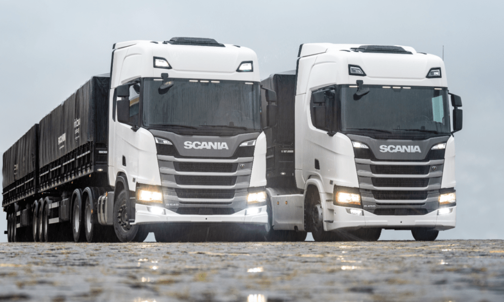 Scania comemora 66 anos de Brasil e fãs da marca ganham presente ...