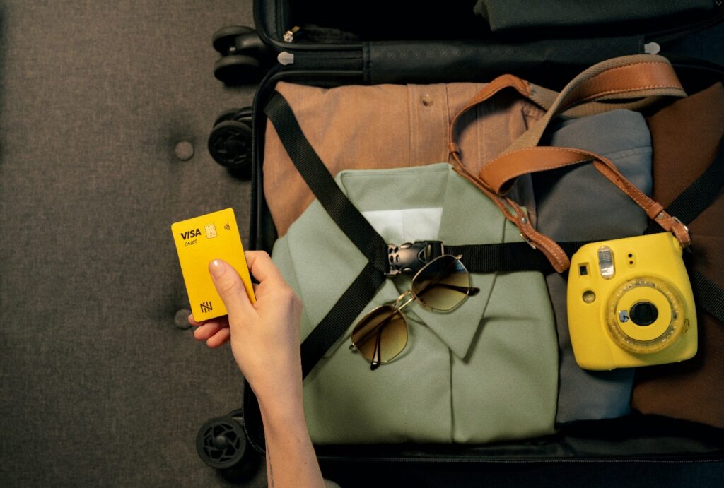 Parceria entre Nomad e Decolar oferece US$ 50 para usar durante viagem ...