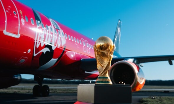 Tour da Taça da Copa do Mundo da Fifa chega no Brasil apresentado por ...